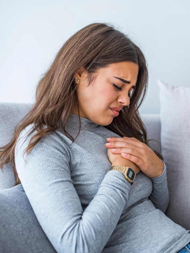 Panic Attack vs. Heart Attack: Recognizing the Differences and Seeking Help – Sehat Tak Health News