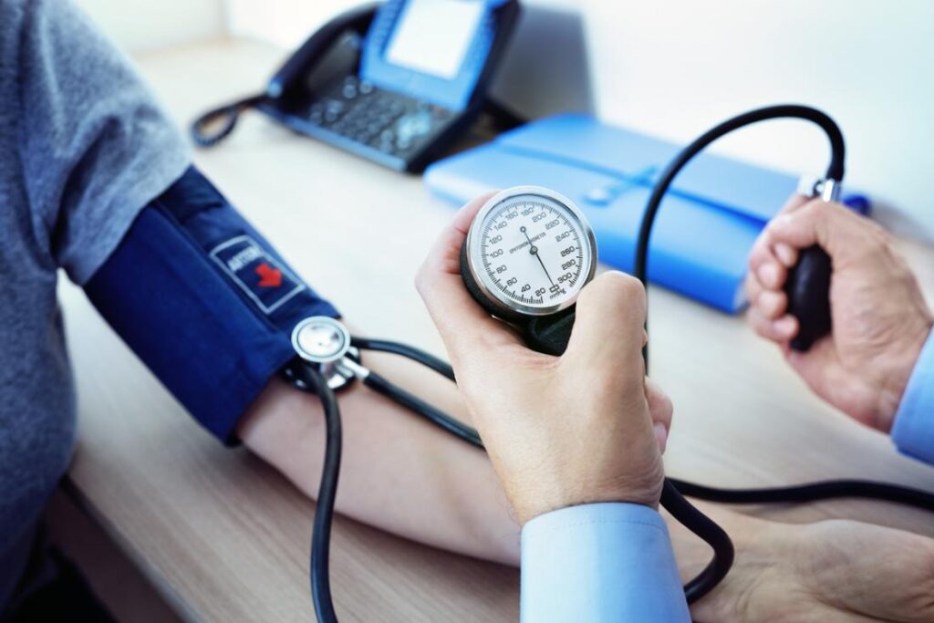 Effective Exercises to Control High Blood Pressure | Sehat Tak Health News