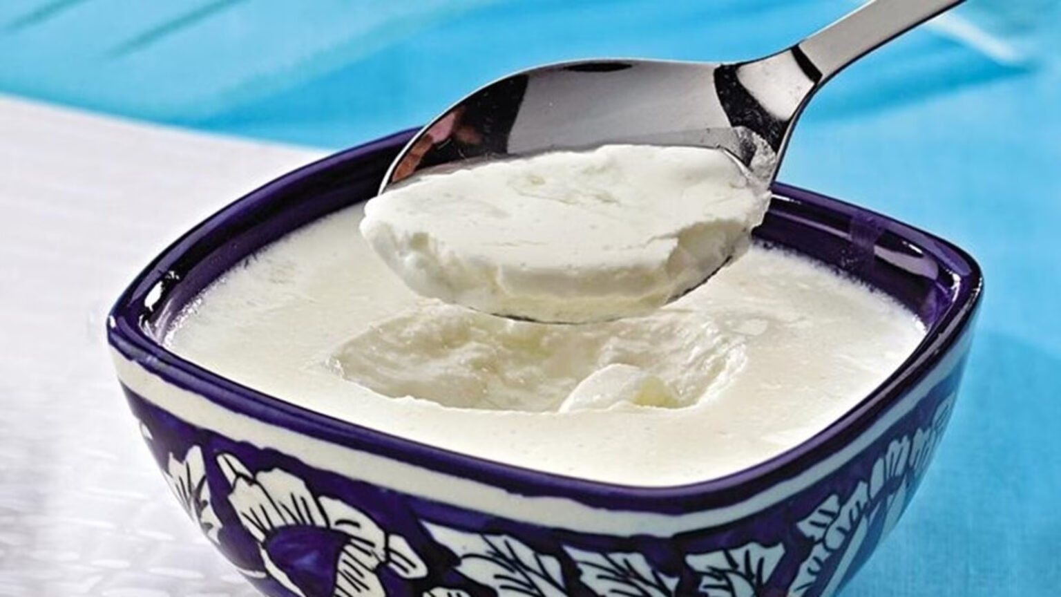 7 Foods You Should Never Eat with Curd to Avoid Health Issues | Sehat ...